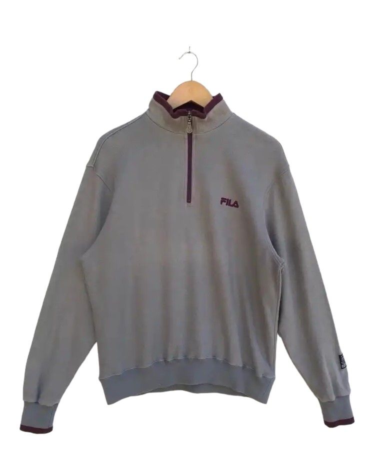 Vintage Fila Small Logo, Men's Fashion, Activewear on Carousell