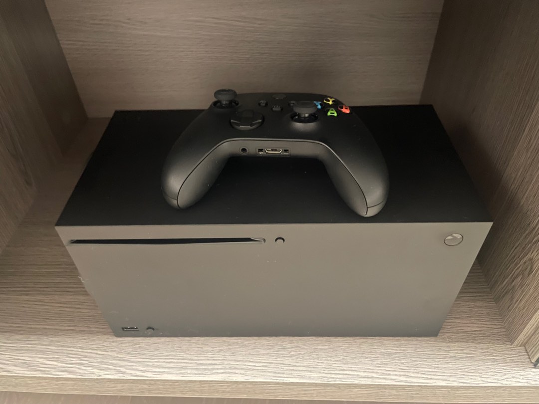 Xbox Series X Console with 1 Controller, Video Gaming, Video Game ...