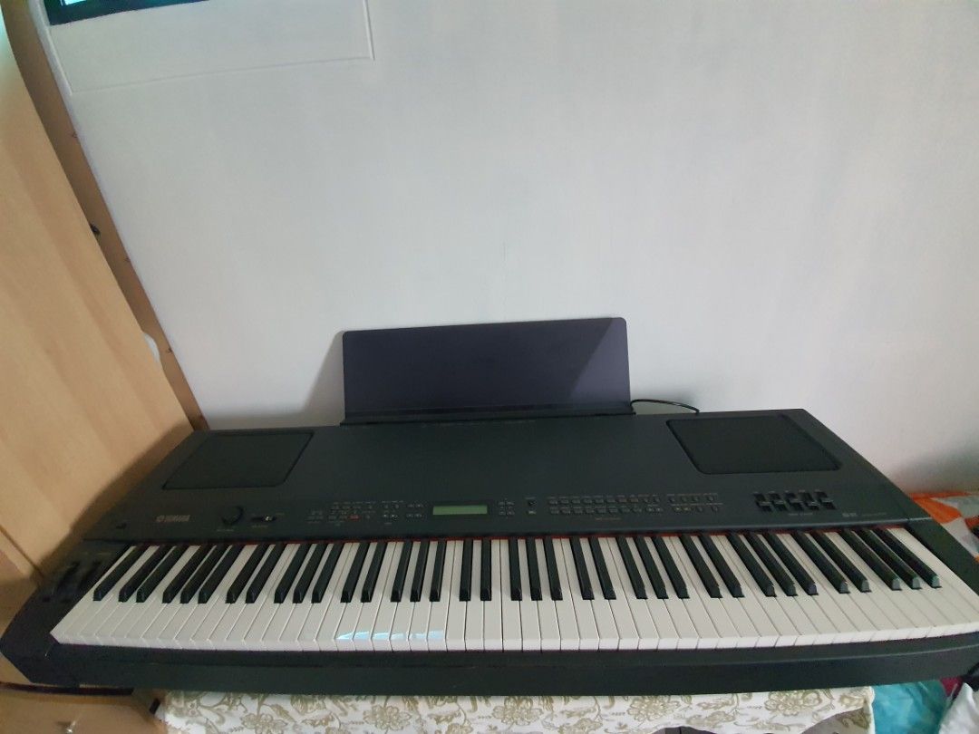 Yamaha P-250 Digital Keyboard, Hobbies & Toys, Music & Media, Musical Instruments on Carousell