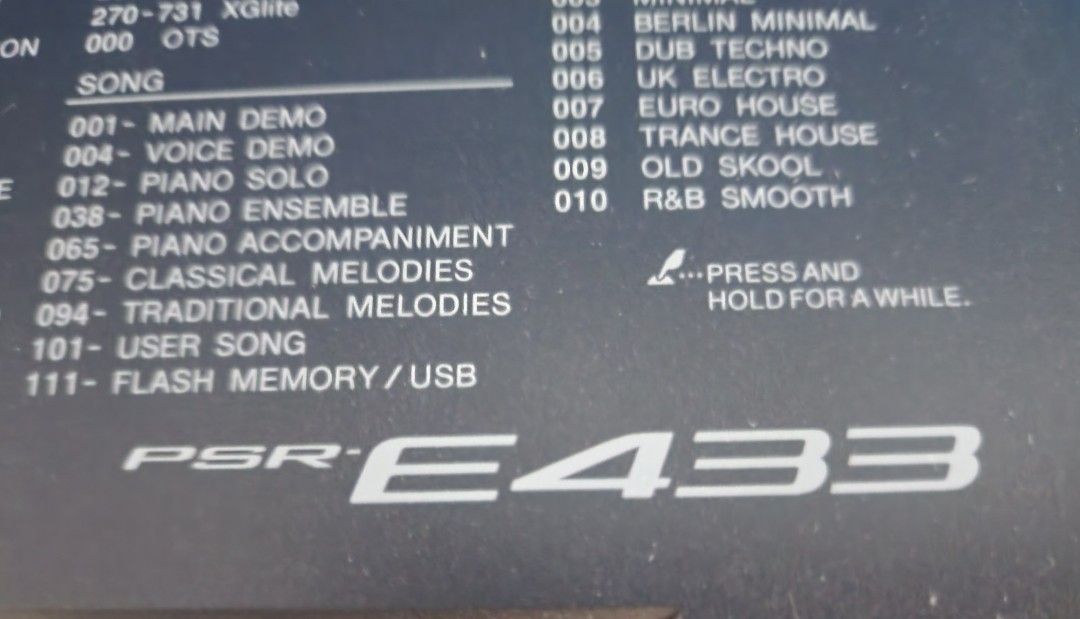 Yamaha Piano E433, Hobbies & Toys, Music & Media, Musical Instruments ...