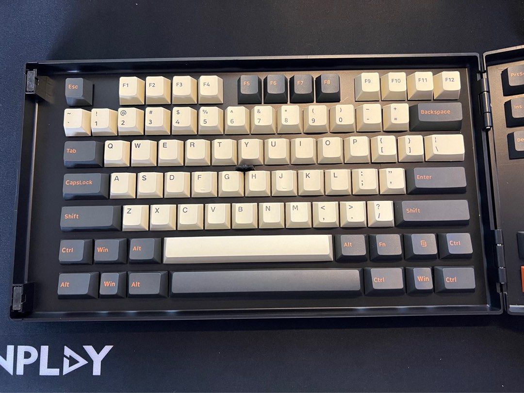 Akko Carbon Retro - Cherry Profile, Computers & Tech, Parts ...