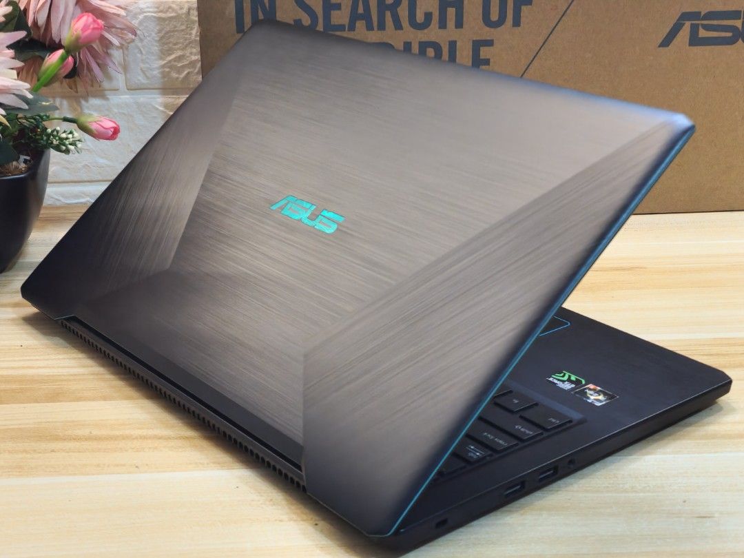 Asus VivoBook X570ZD Ryzen 5 2500U 8GB RAM 128SSD 1TB HDD GTX 1050 4GB ...