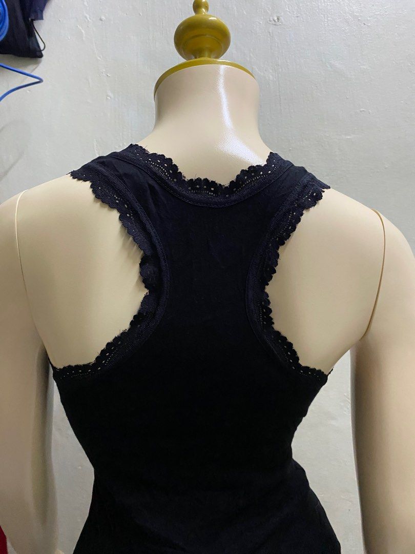 black sando with pattern, Women's Fashion, Tops, Sleeveless on Carousell