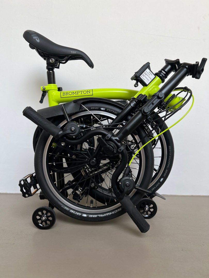Brompton H6L lime green black edition, Sports Equipment, Bicycles ...