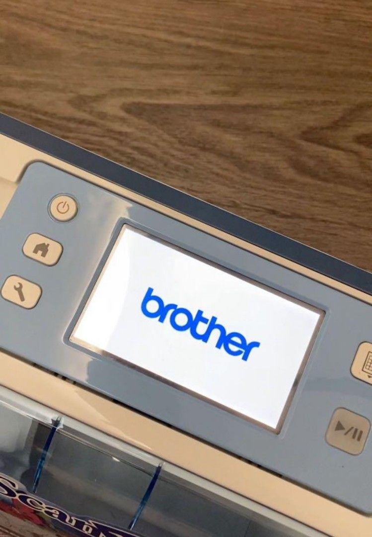 Brother scan n cut machine CM550, Computers & Tech, Printers, Scanners ...