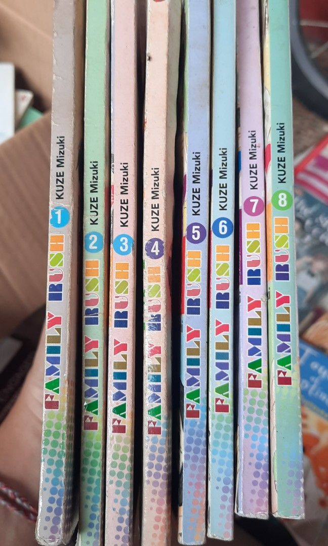 Comics serial Cantik, Buku & Alat Tulis, Komik dan Manga di Carousell