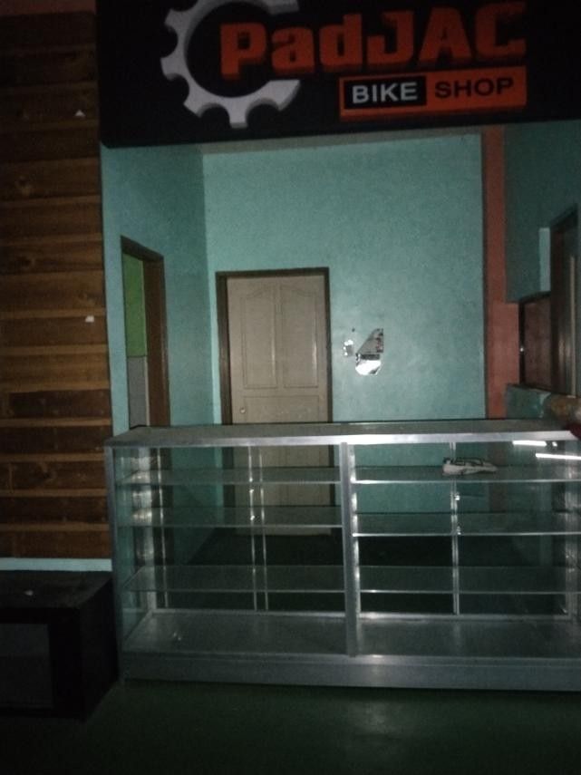 Commercial space for lease , MANILA EAST ROAD, BARANGAY PAG ASA ...