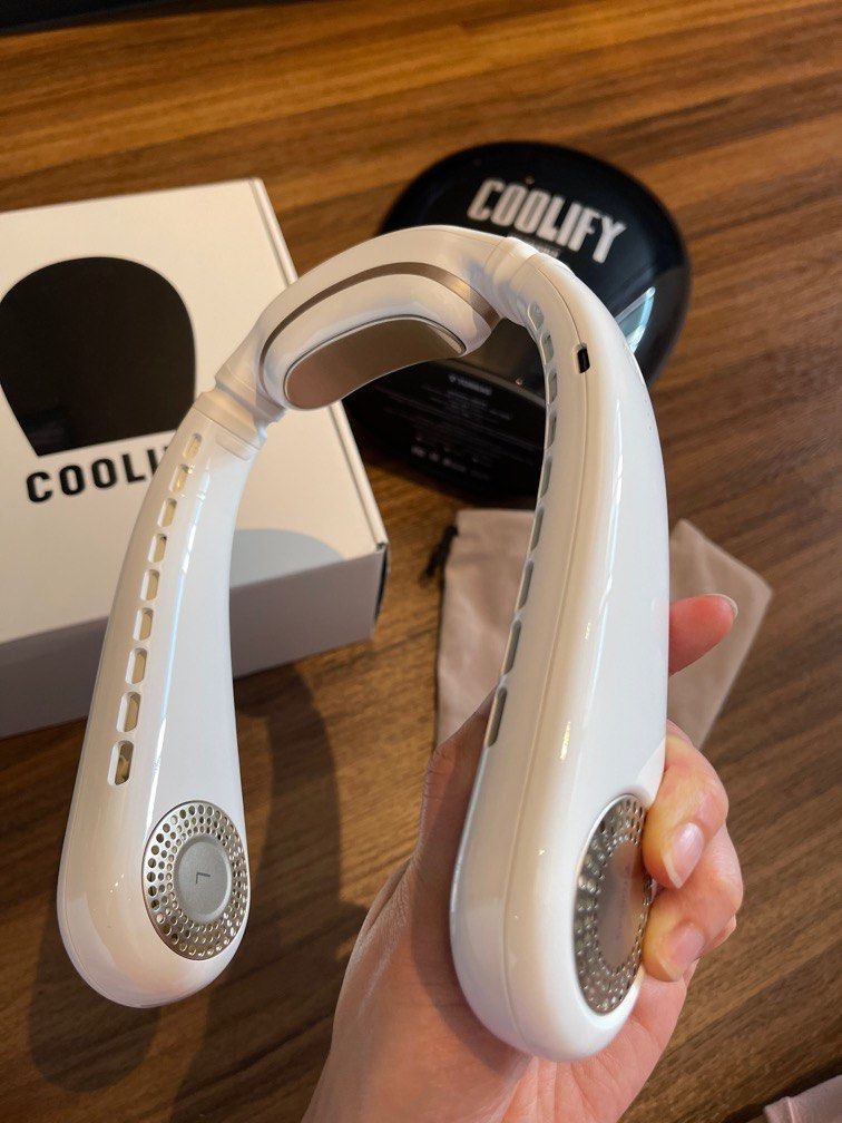 Coolios wearable air conditioner, Mobile Phones & Gadgets, Wearables ...