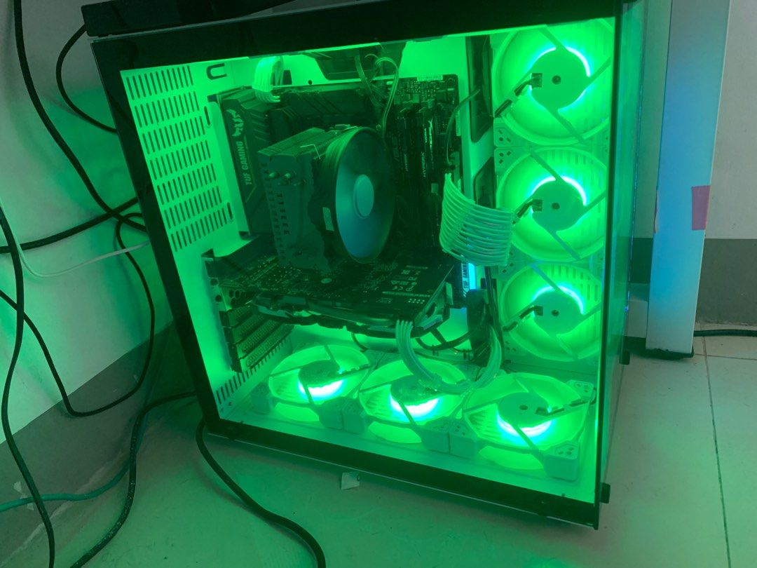 Coolman Robin 2 with 9 ID cooling fans and Razer ARGB controller ...