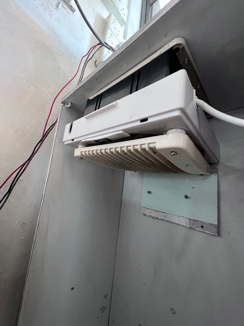 Daikin Compressor Chiller with double Coil, External Thermostat ...