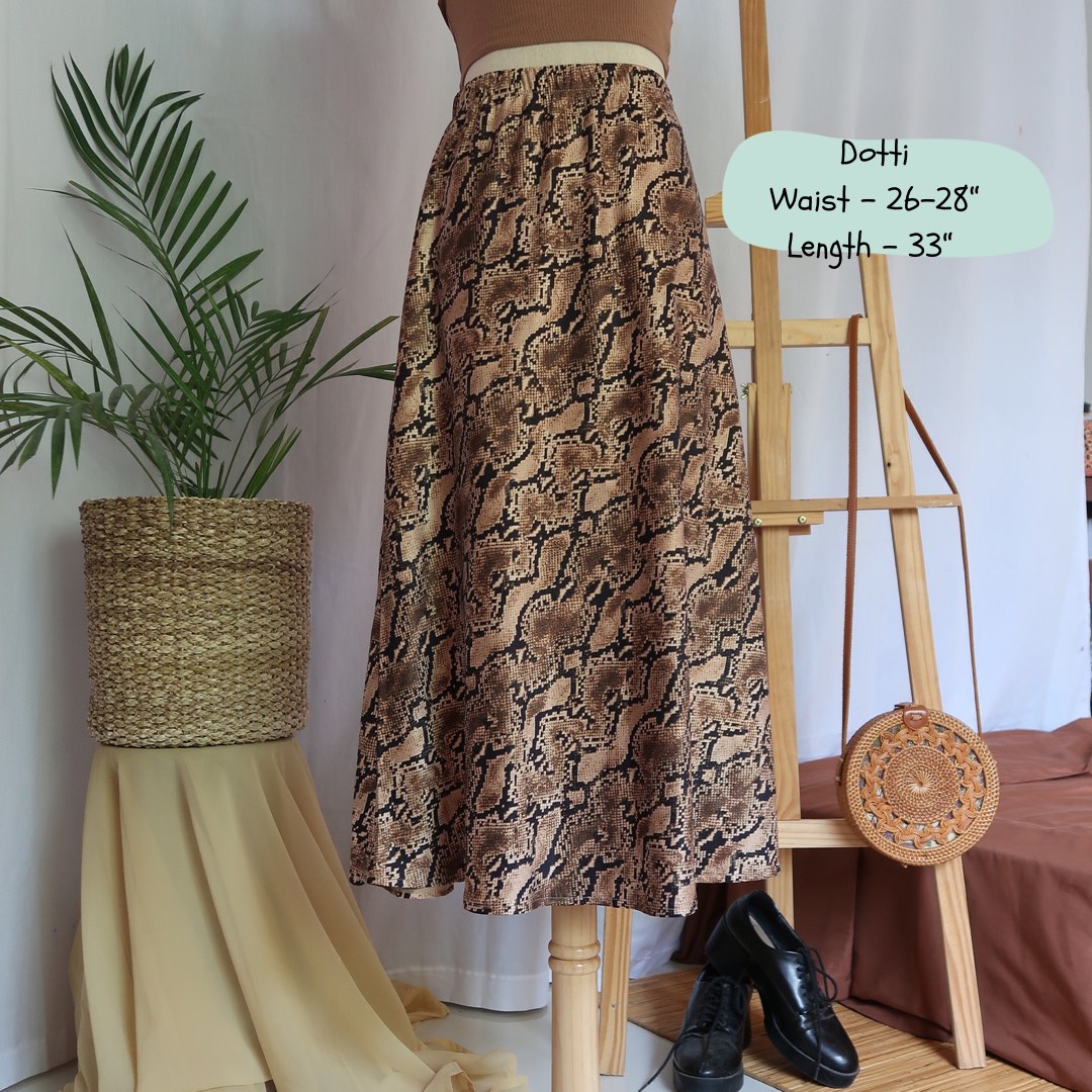 Dotti Animal Print Midi Skirt, Women's Fashion, Bottoms, Skirts on ...