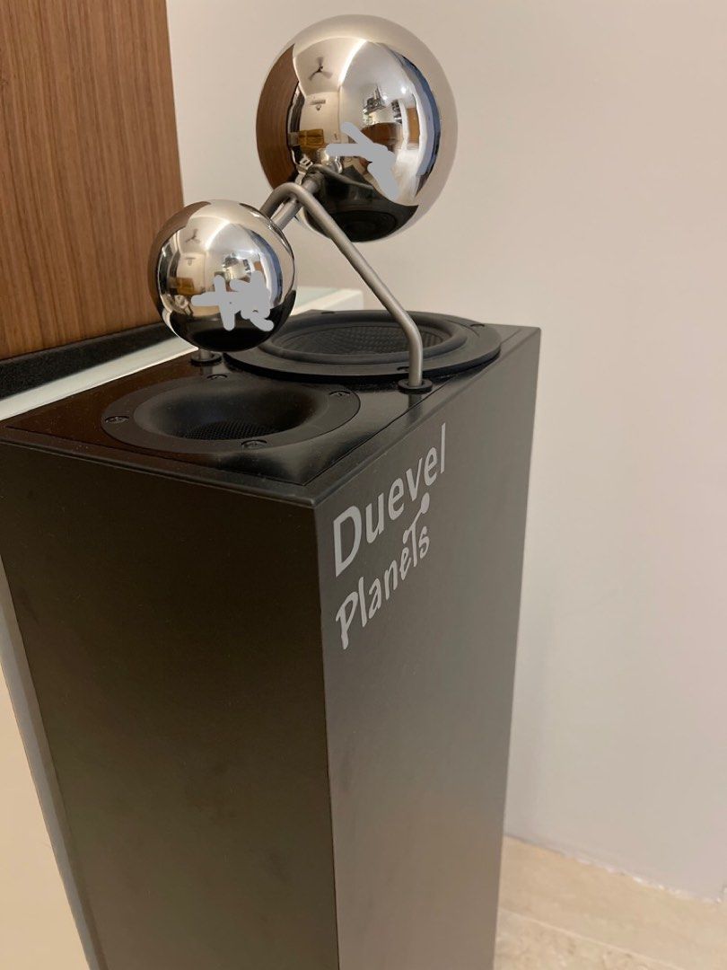 Duevel Planets designer omni directional hifi speakers, Audio ...