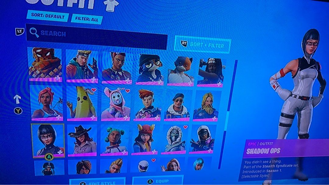 fortnite account got 1200 vbucks inside ( read desc), Video Gaming ...