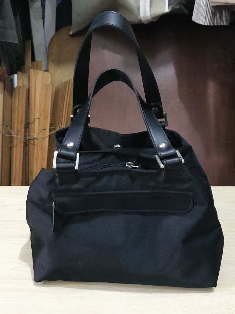 Hand Carry Bag, Women's Fashion, Bags & Wallets, Shoulder Bags on Carousell