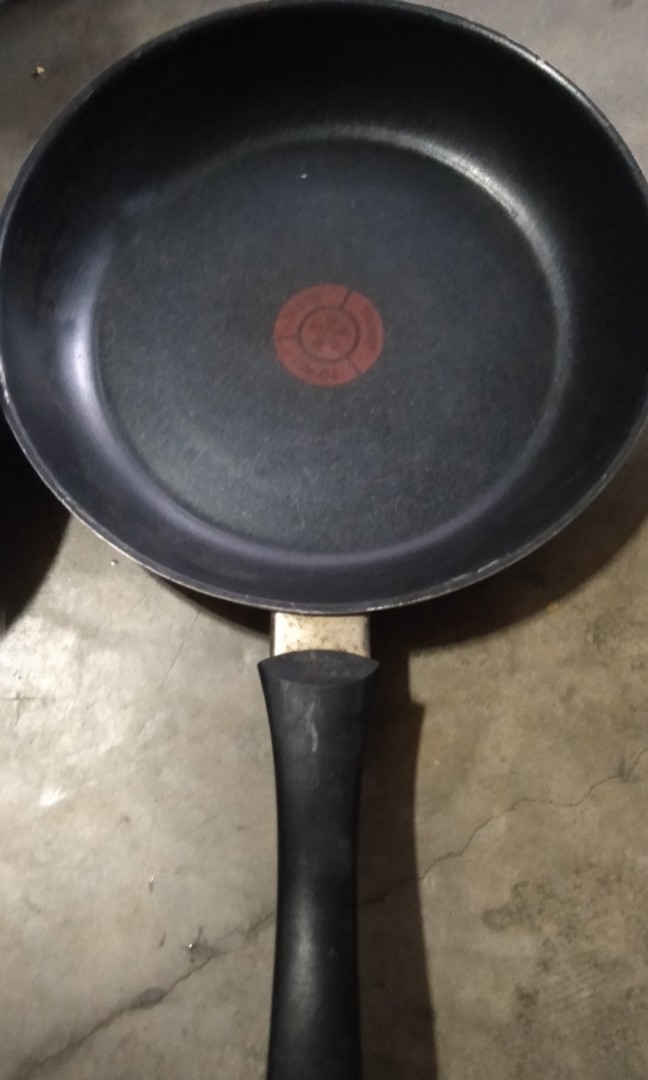 Japan used pan, Furniture & Home Living, Kitchenware & Tableware ...