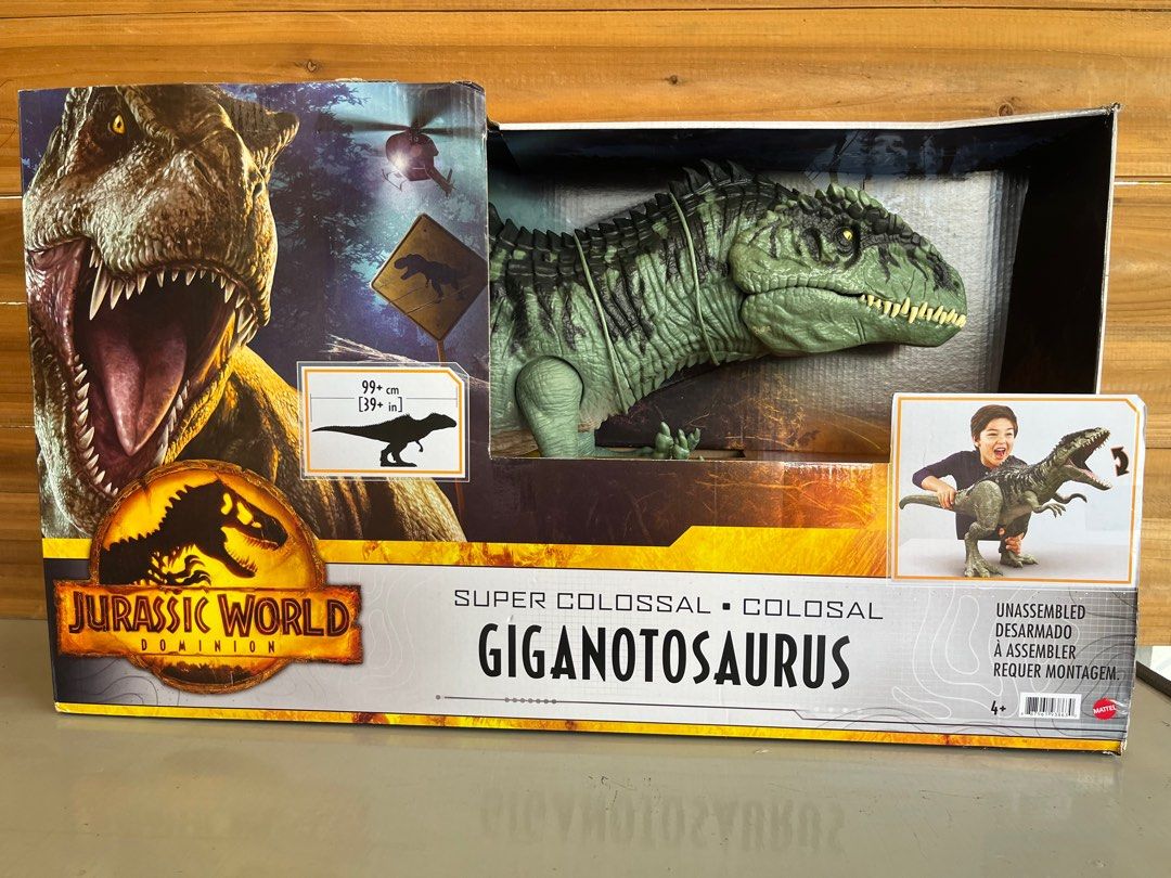 Jurassic World Dominion Super Colossal Giganotosaurus Action Figure
