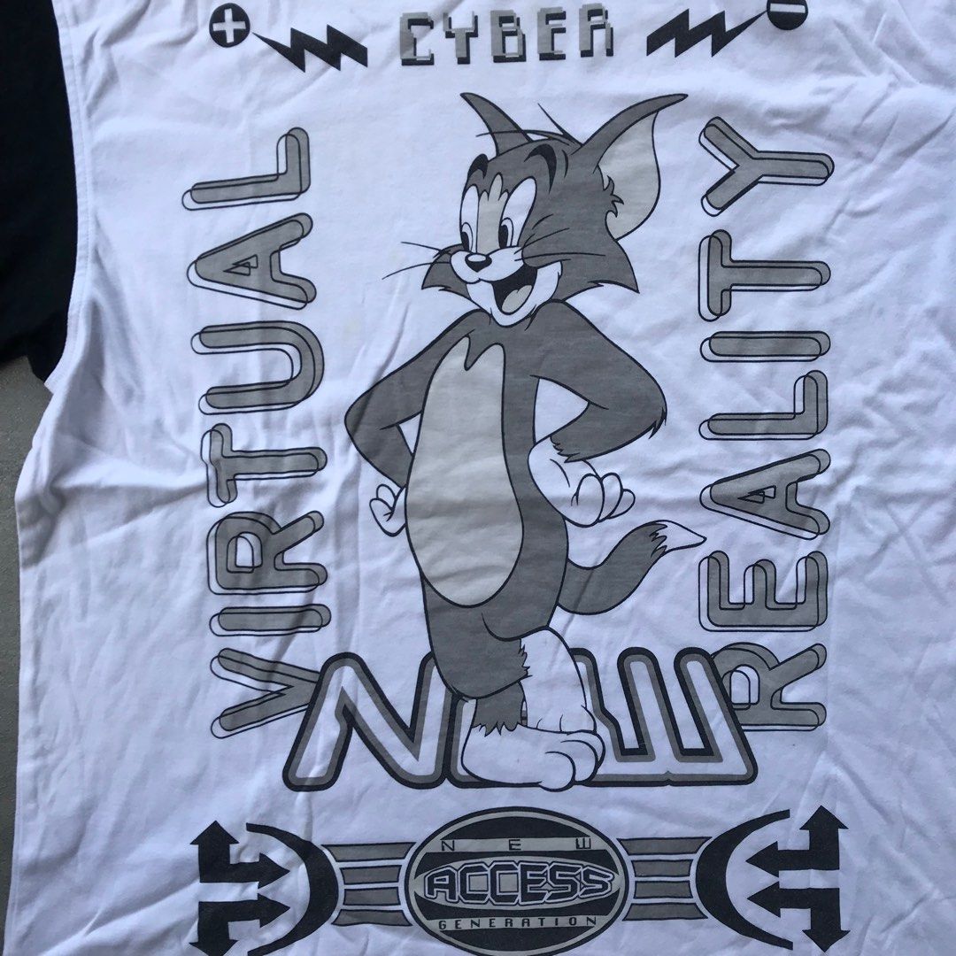 Kaos tom and jerry big print, Fesyen Pria, Pakaian , Atasan di Carousell