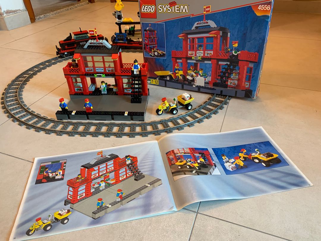 Lego System 4556 Train Station, 興趣及遊戲, 玩具 & 遊戲類 - Carousell