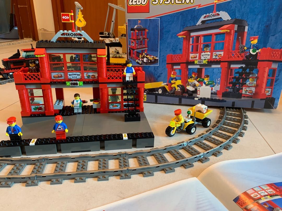 Lego System 4556 Train Station, 興趣及遊戲, 玩具 & 遊戲類 - Carousell