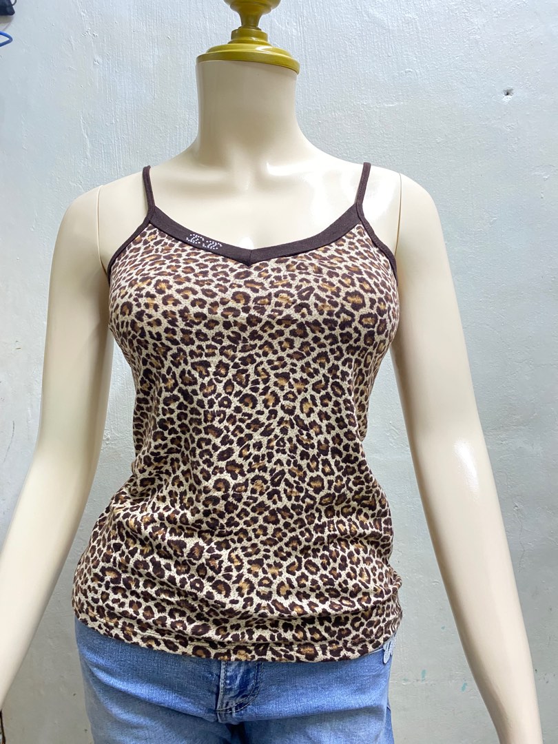 Leopard sando, Women's Fashion, Tops, Sleeveless on Carousell