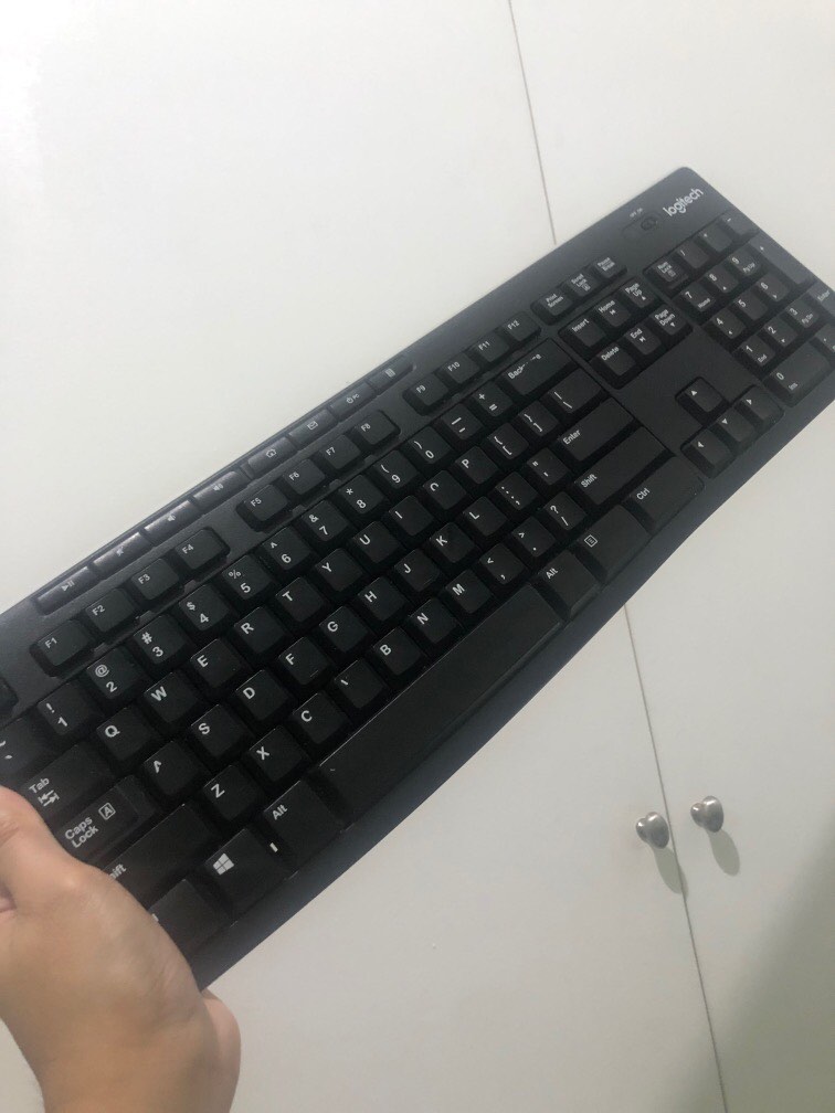 Logitech K270 Wireless Keyboard with Long-Range Wireless, Computers ...