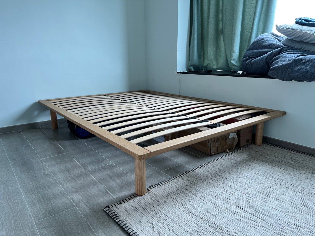 MUJI Double Bed and Mattress, 傢俬＆家居, 傢俬, 床架及床褥 - Carousell