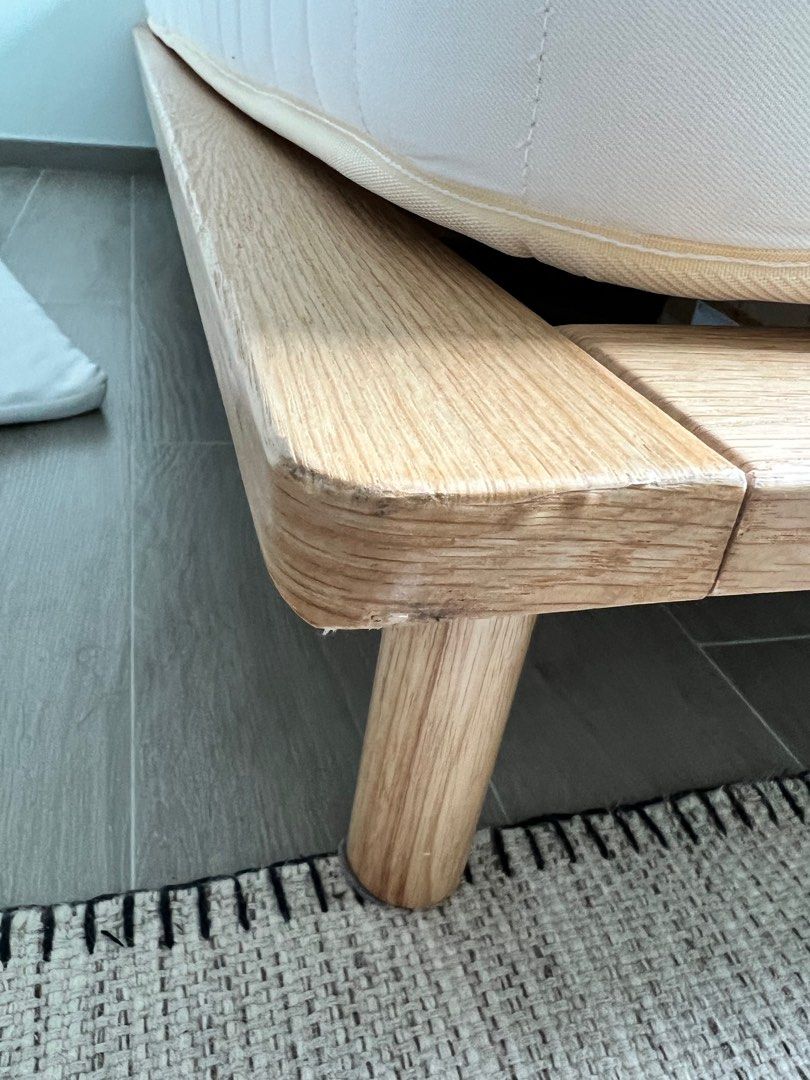MUJI Double Bed and Mattress, 傢俬＆家居, 傢俬, 床架及床褥 - Carousell