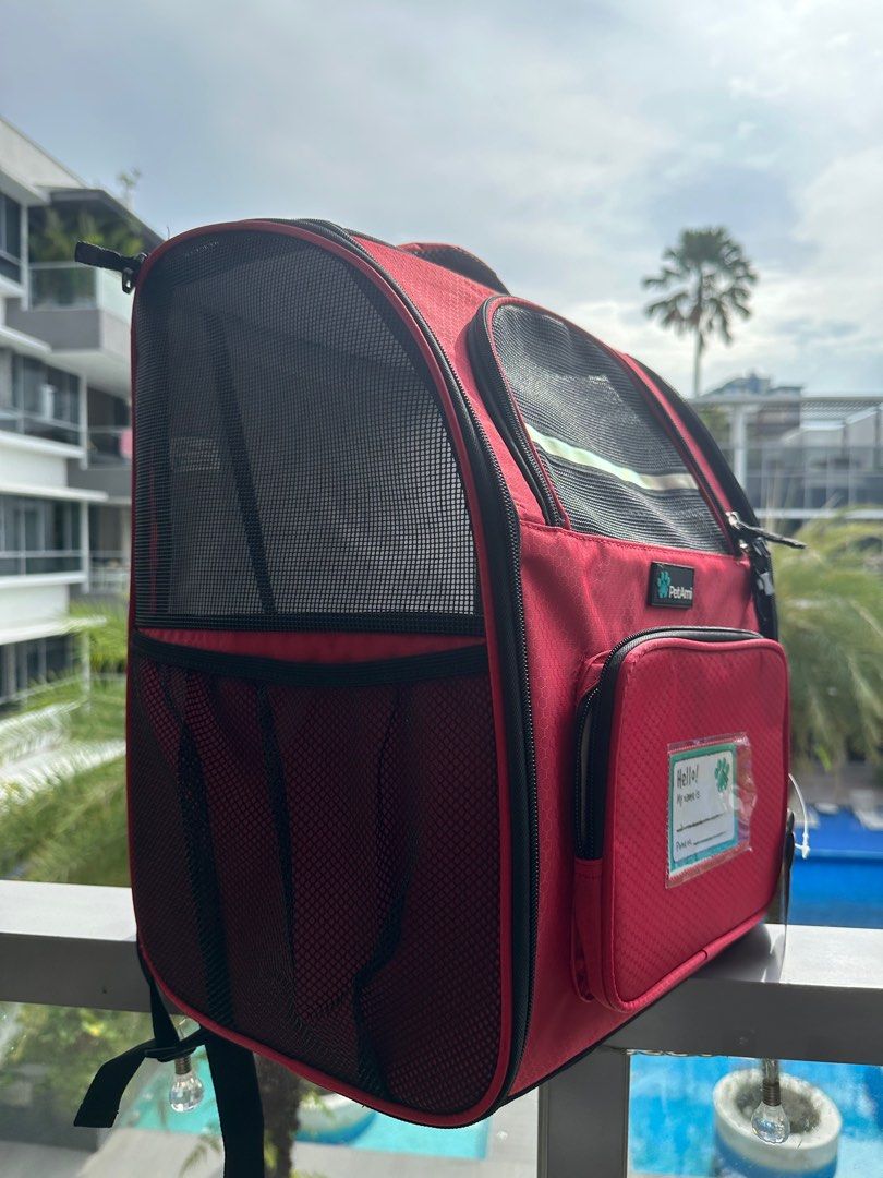 New Pet Ami Pet Deluxe Carrier, Pet Supplies, Homes & Other Pet Accessories on Carousell