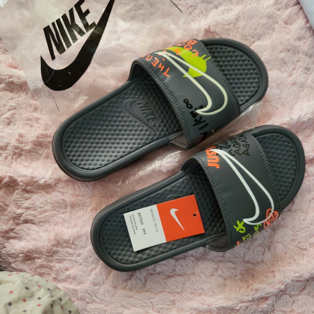 NIKE, Men's Fashion, Footwear, Slippers & Slides on Carousell