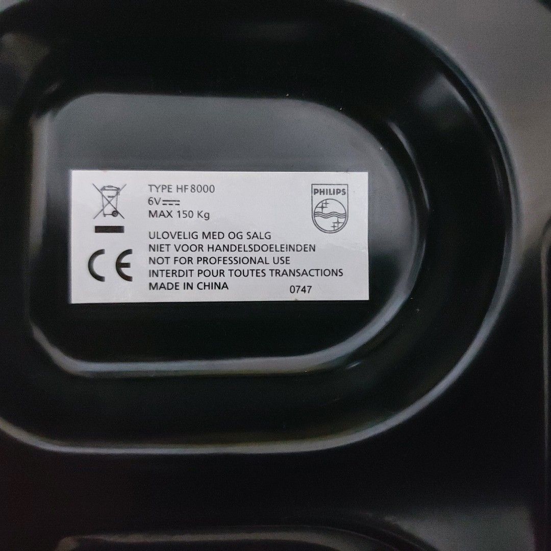 Philips digital weighing scale, Health & Nutrition, Health Monitors ...