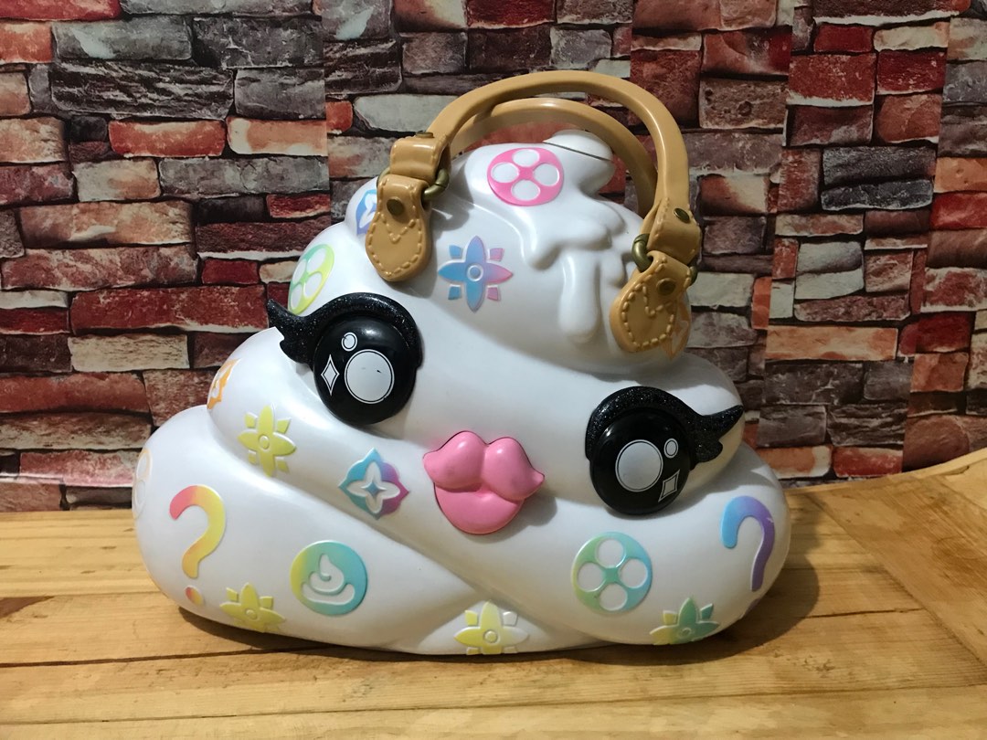 Poopsie Pooey Puitton Slime Surprise Slime Carrying Case, Hobbies ...