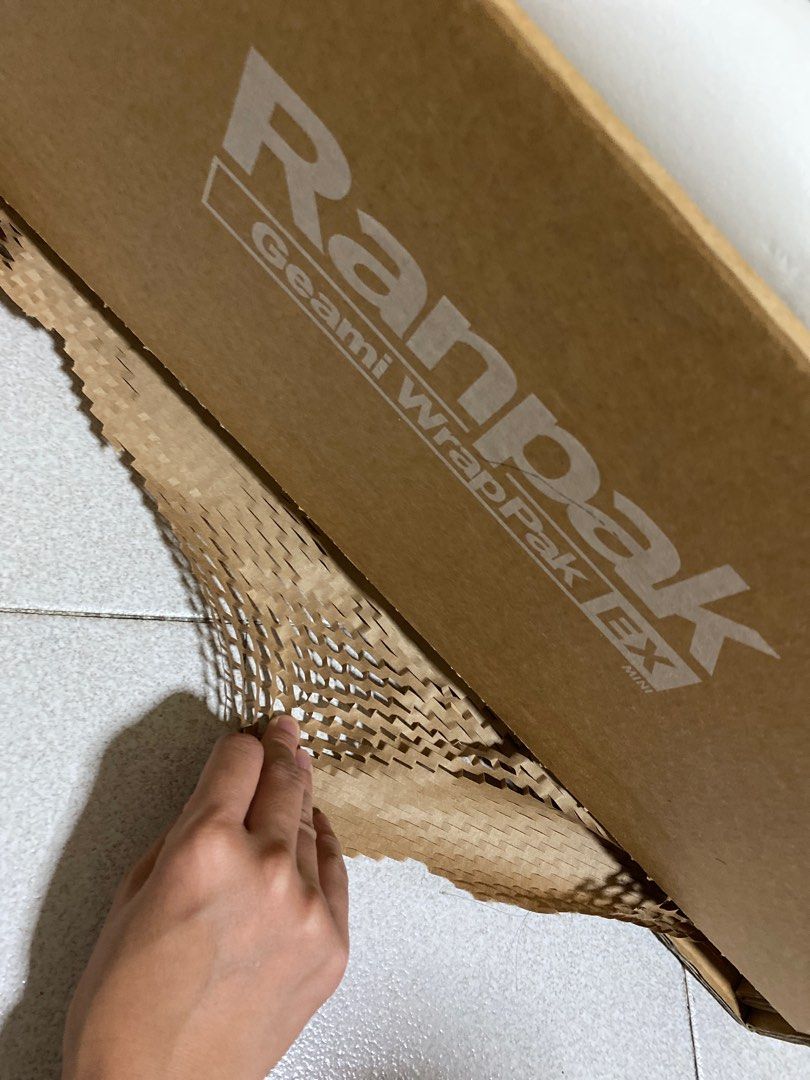 Ranpack Honeycomb Paper Bubblewrap Geami WrapPak System, Hobbies & Toys ...