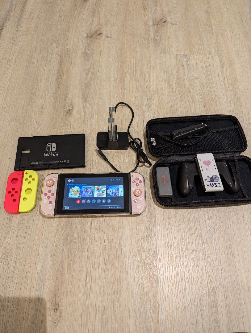 RARE Pink Nintendo Switch Gen 1, Video Gaming, Video Game Consoles ...