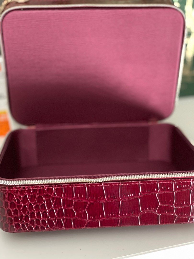 Ritz Carlton mooncake box, Furniture & Home Living, Kitchenware ...