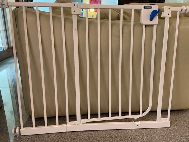 Saftety door gate / safeguard to kids with extension, Babies & Kids ...