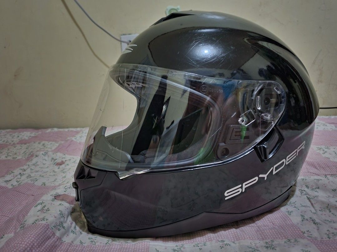 Spyder Full Face Helmet, Motorbikes, Motorbike Parts & Accessories ...