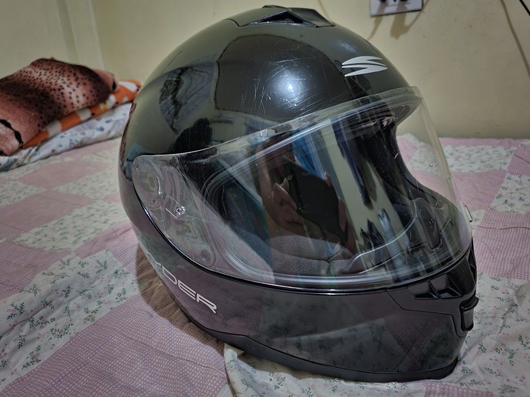 Spyder Full Face Helmet, Motorbikes, Motorbike Parts & Accessories ...