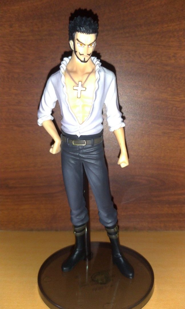 Styling One Piece Dracule Mihawk, Hobbies & Toys, Toys & Games on Carousell