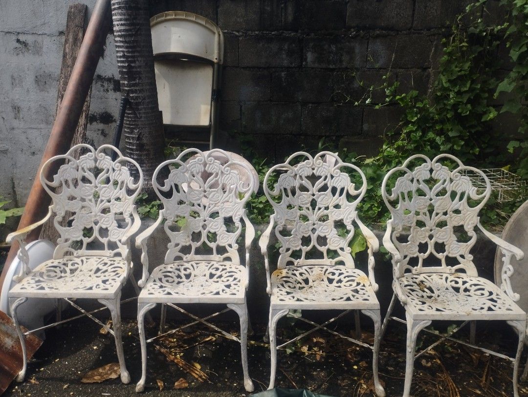 GARDEB CHAIR AND TABLE SET, Furniture & Home Living, Furniture, Tables ...