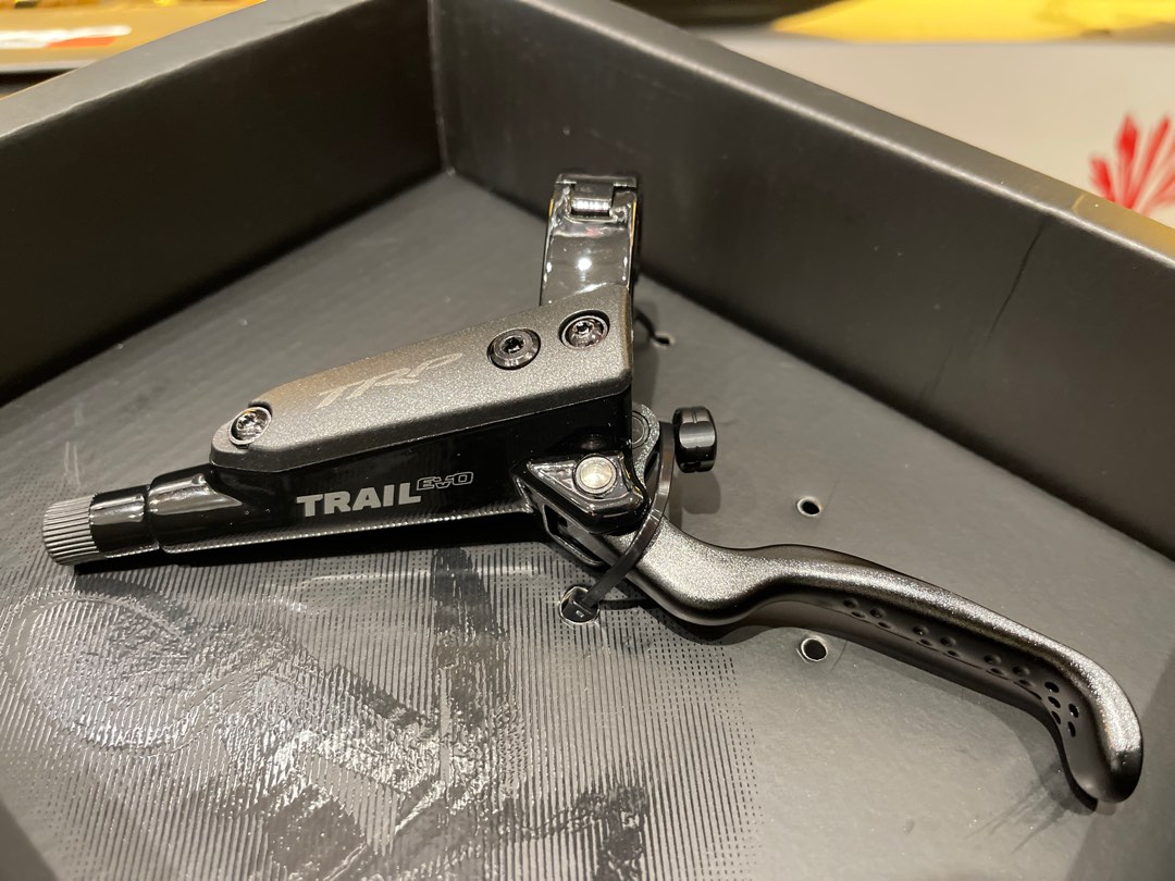 TRP Trail EVO disc brake set, Sports Equipment, Bicycles & Parts, Parts ...