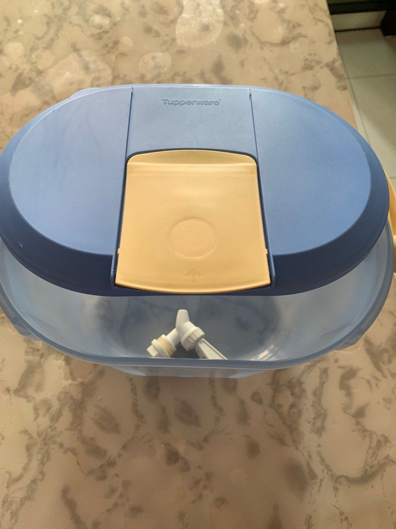 Tupperware Water Container, TV & Home Appliances, Kitchen Appliances ...