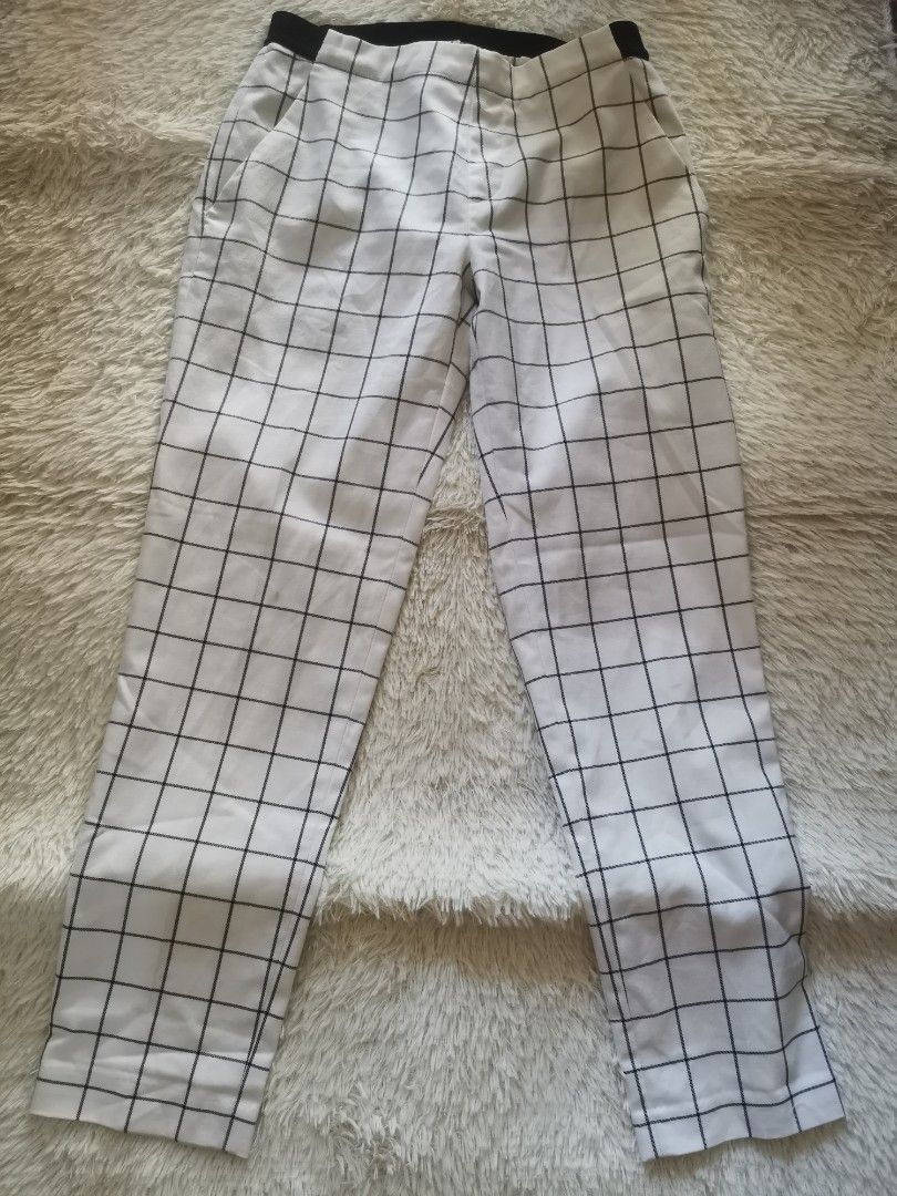 Uniqlo grid ezy ankle pants white, Women's Fashion, Bottoms, Other ...