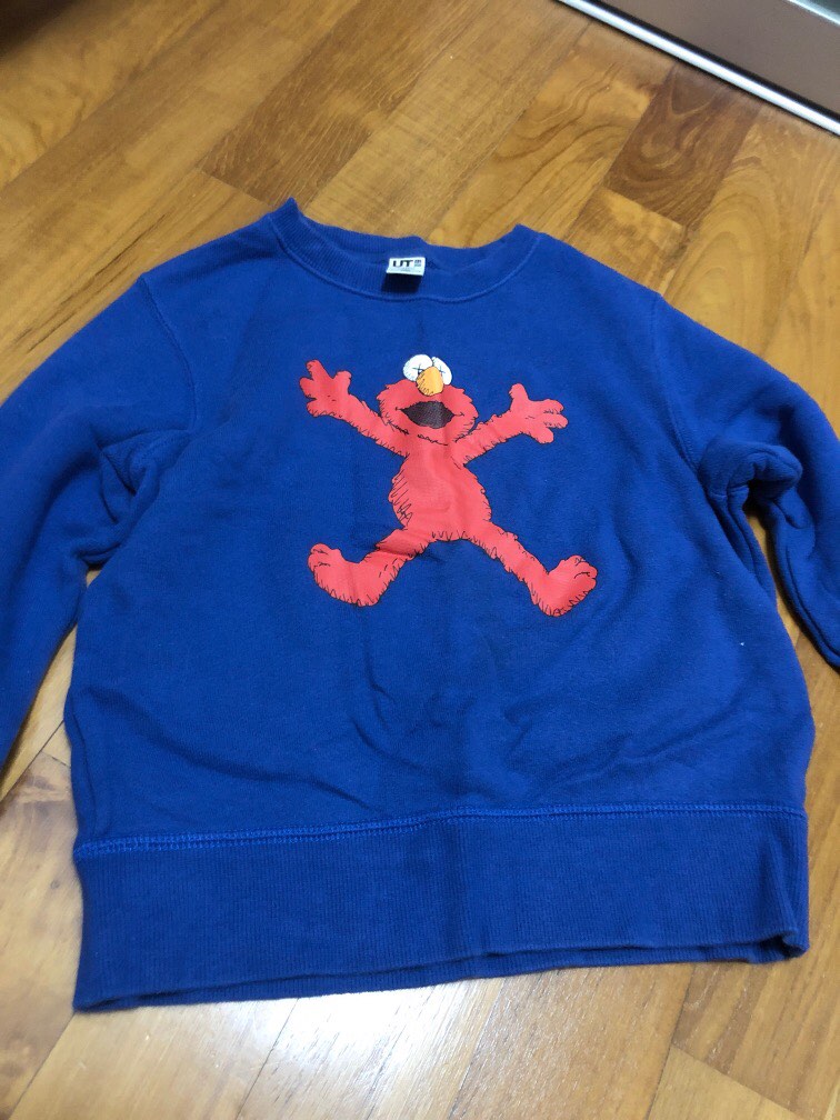Uniqlo Kaws Kids Elmo Jumper, Babies & Kids, Babies & Kids Fashion on ...