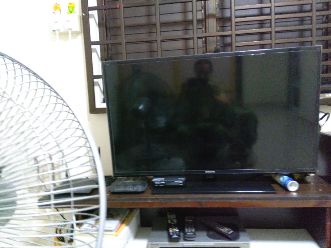 Samsung TV 39 with TnC, TV & Home Appliances, TV & Entertainment, TV on ...