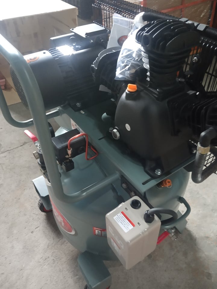 Air Compressor (4HP), Commercial & Industrial, Industrial Equipment on ...