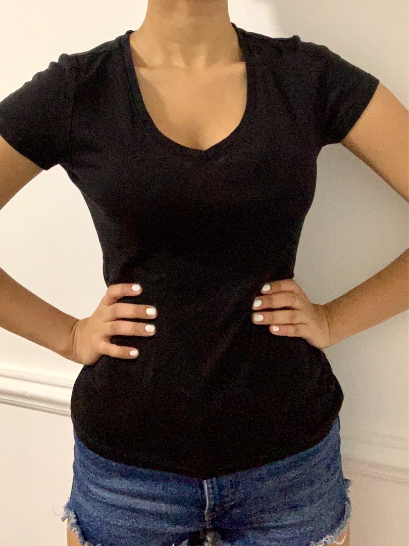 Basic black T-shirt, Women's Fashion, Tops, Shirts on Carousell