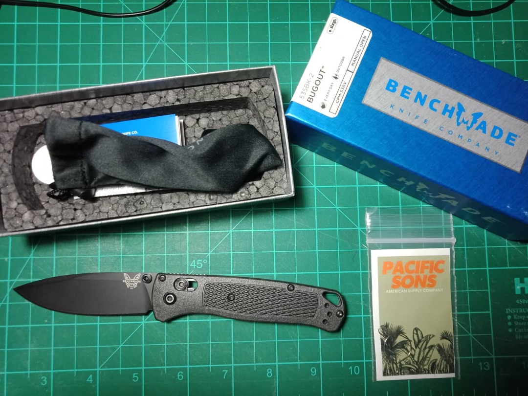 Benchmade Bugout CF ELITE, Sports Equipment, Hiking & Camping on Carousell