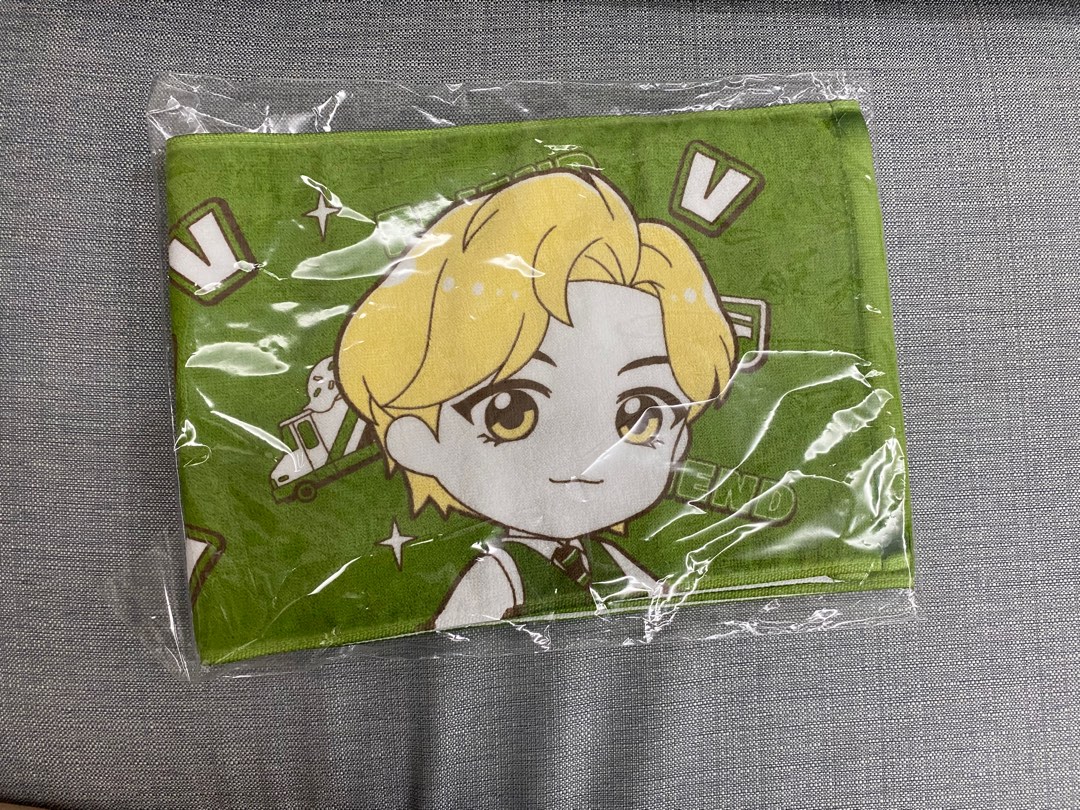 BTS Tiny Tan Towels V Jungkook Jimin, Hobbies & Toys, Memorabilia ...