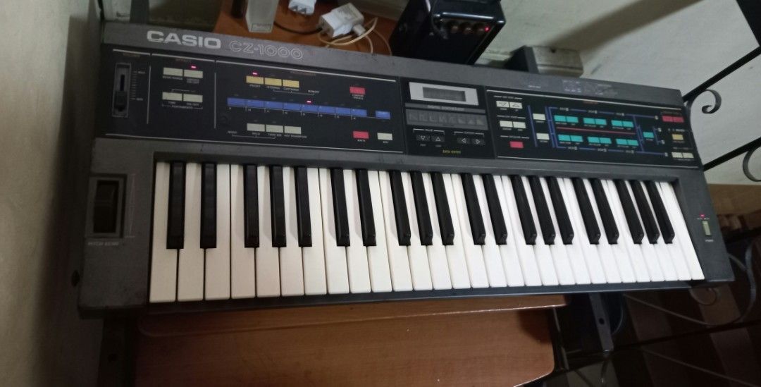 Casio CZ-1000 Vintage Cosmo Synthesizer 49-Key Keyboard, Hobbies & Toys ...
