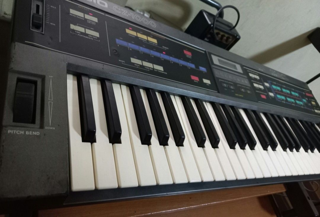 Casio CZ-1000 Vintage Cosmo Synthesizer 49-Key Keyboard, Hobbies & Toys, Music & Media, Musical ...
